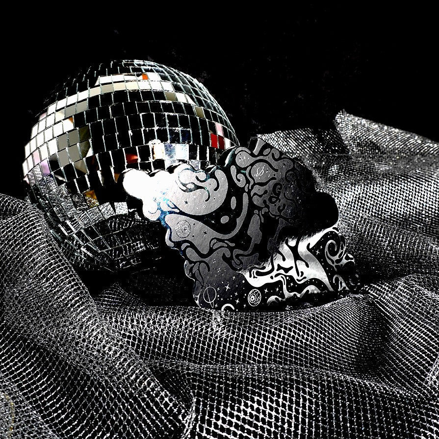 THE BLISS PALETTE☁️🖤 – Glisten Cosmetics