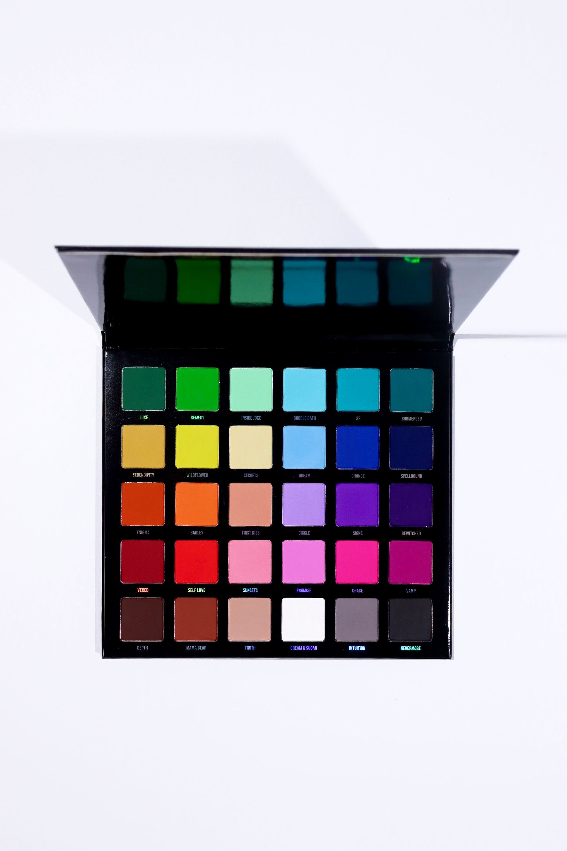 Blend Bunny – Glisten Cosmetics